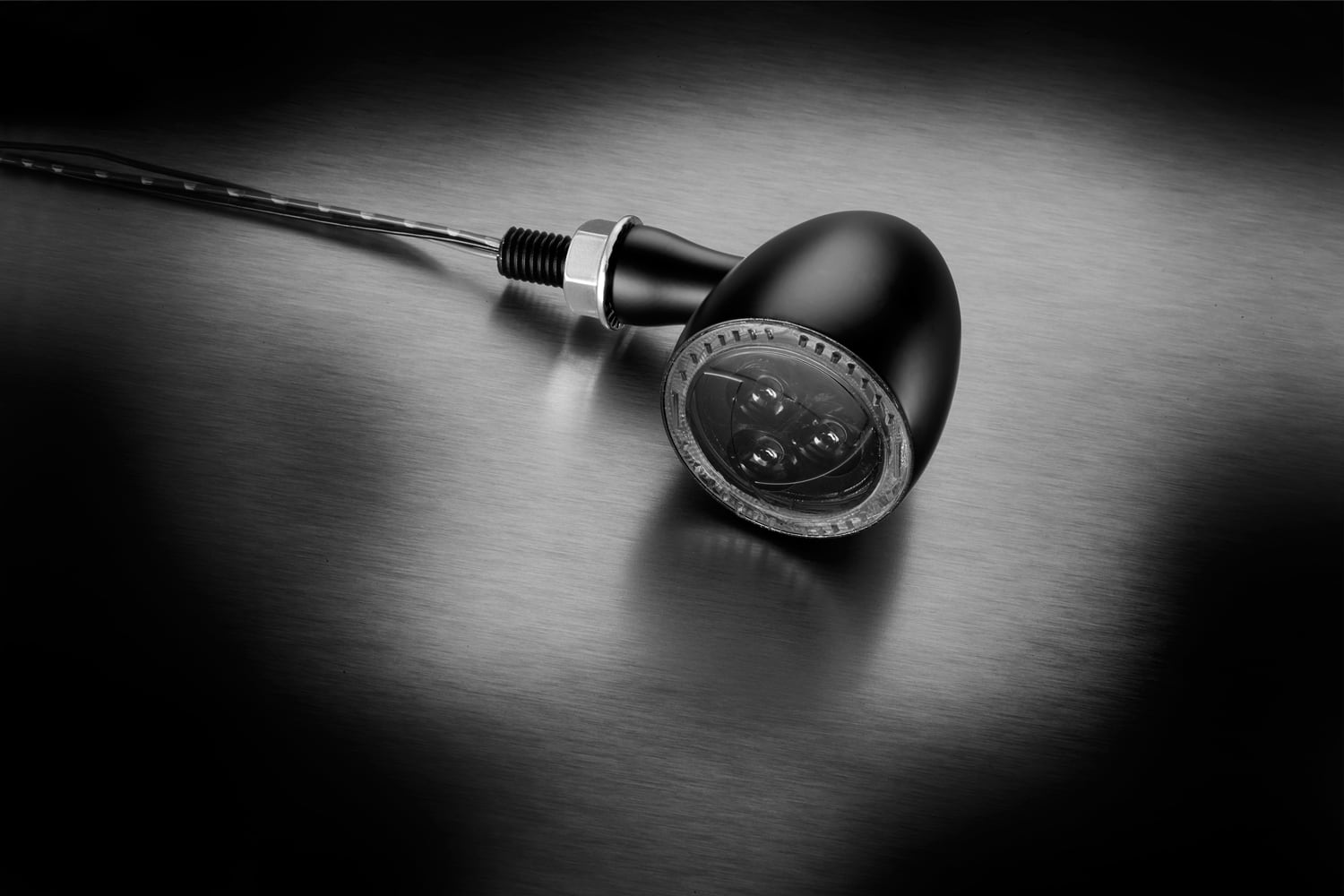 Bullet 1000® Dark | LED turn signals, tinted glass